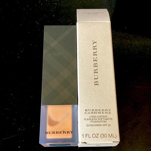 Burberry | Skincare | Burberry Cashmere Lost Lasting Flawless Softmatte ...